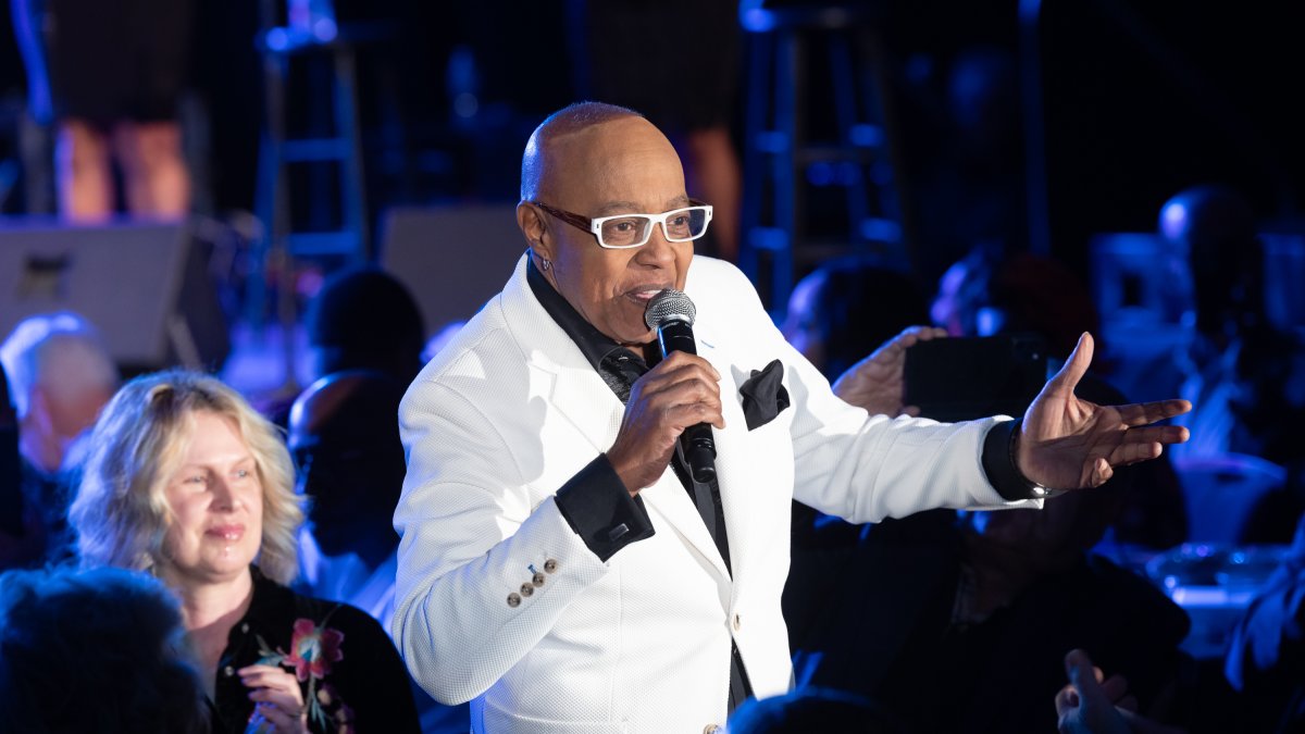‘Aladdin,’ ‘Beauty and the Beast’ singer Peabo Bryson dead at 75 – NBC ...