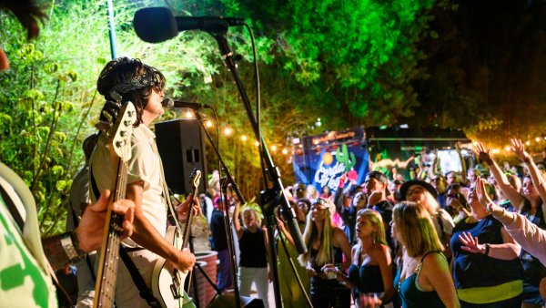 Shimmering stars and chances to dance: ‘L.A. Zoo After Dark’ is a ...