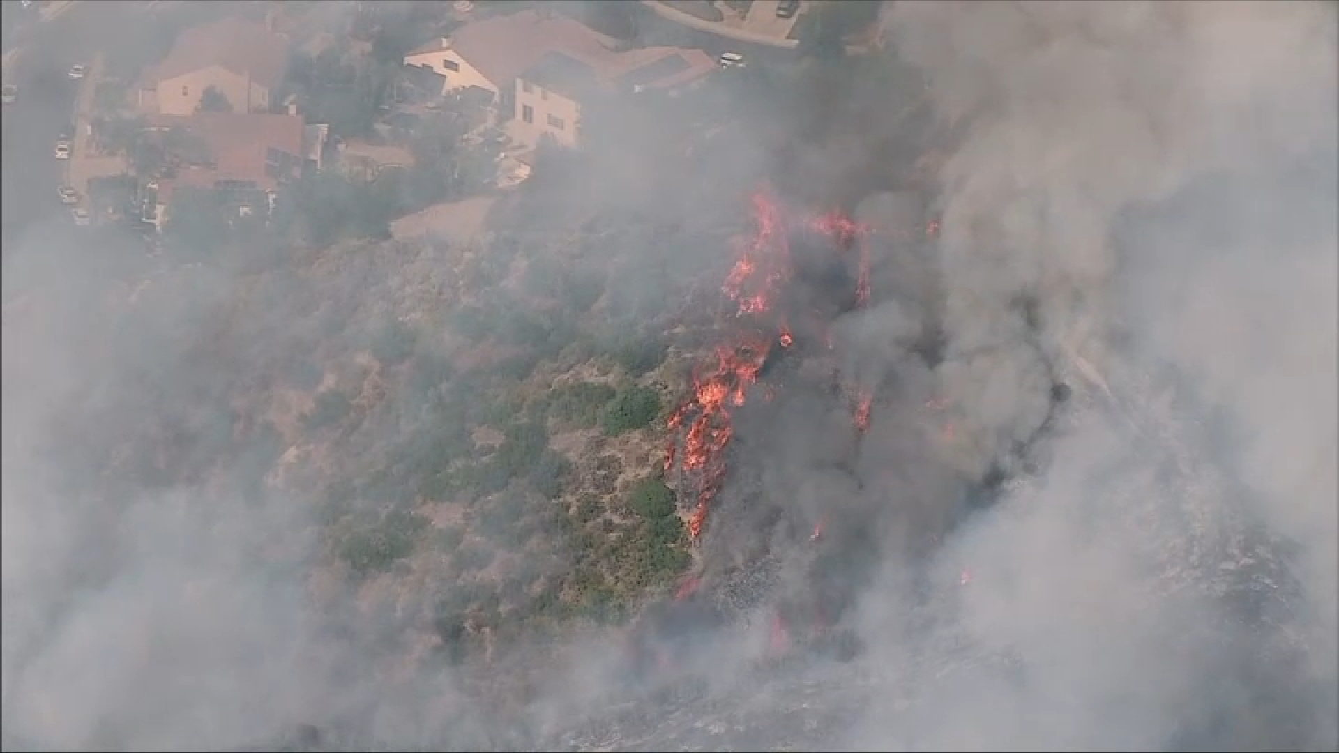 Brush fire burns near Stevenson Ranch – NBC Los Angeles