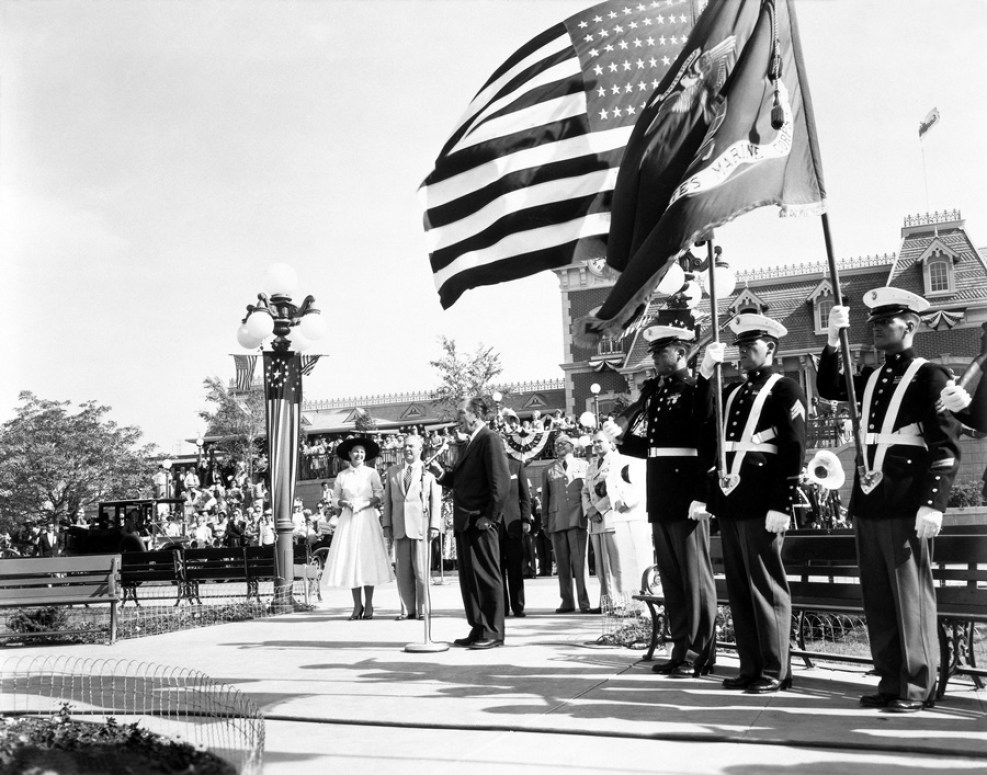 Happy Birthday, Disneyland: Historic Photos From the Happiest Place on ...